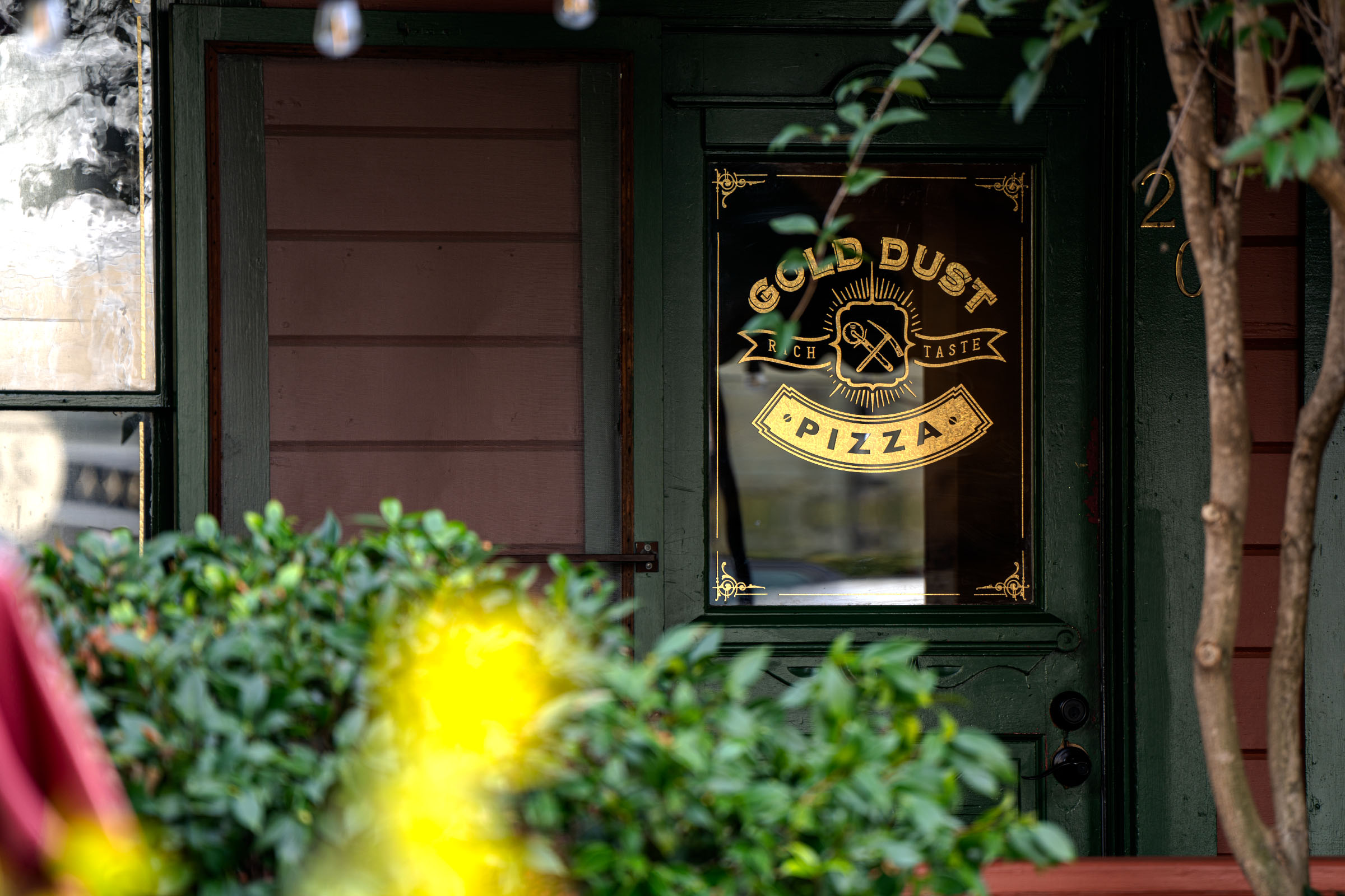 Gold Dust Pizza Sutter Creek - Handcrafted Pizza with Old West Charm