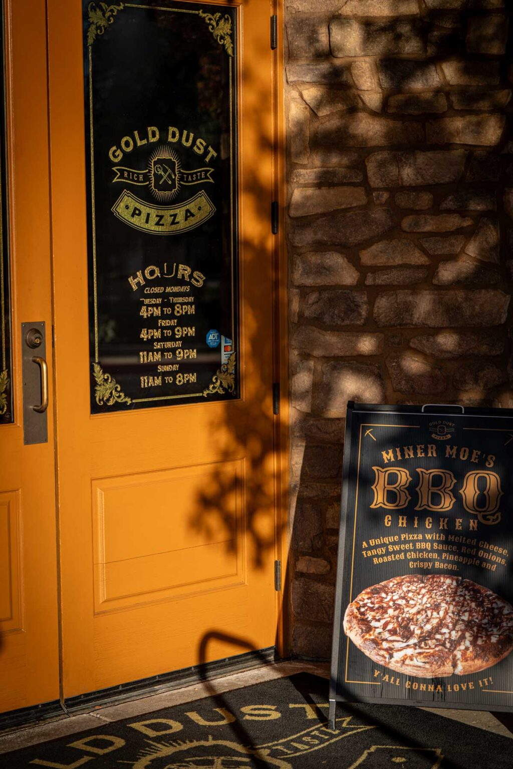 Gold Dust Pizza Locations | Ripon, Sutter Creek, Oakdale & More